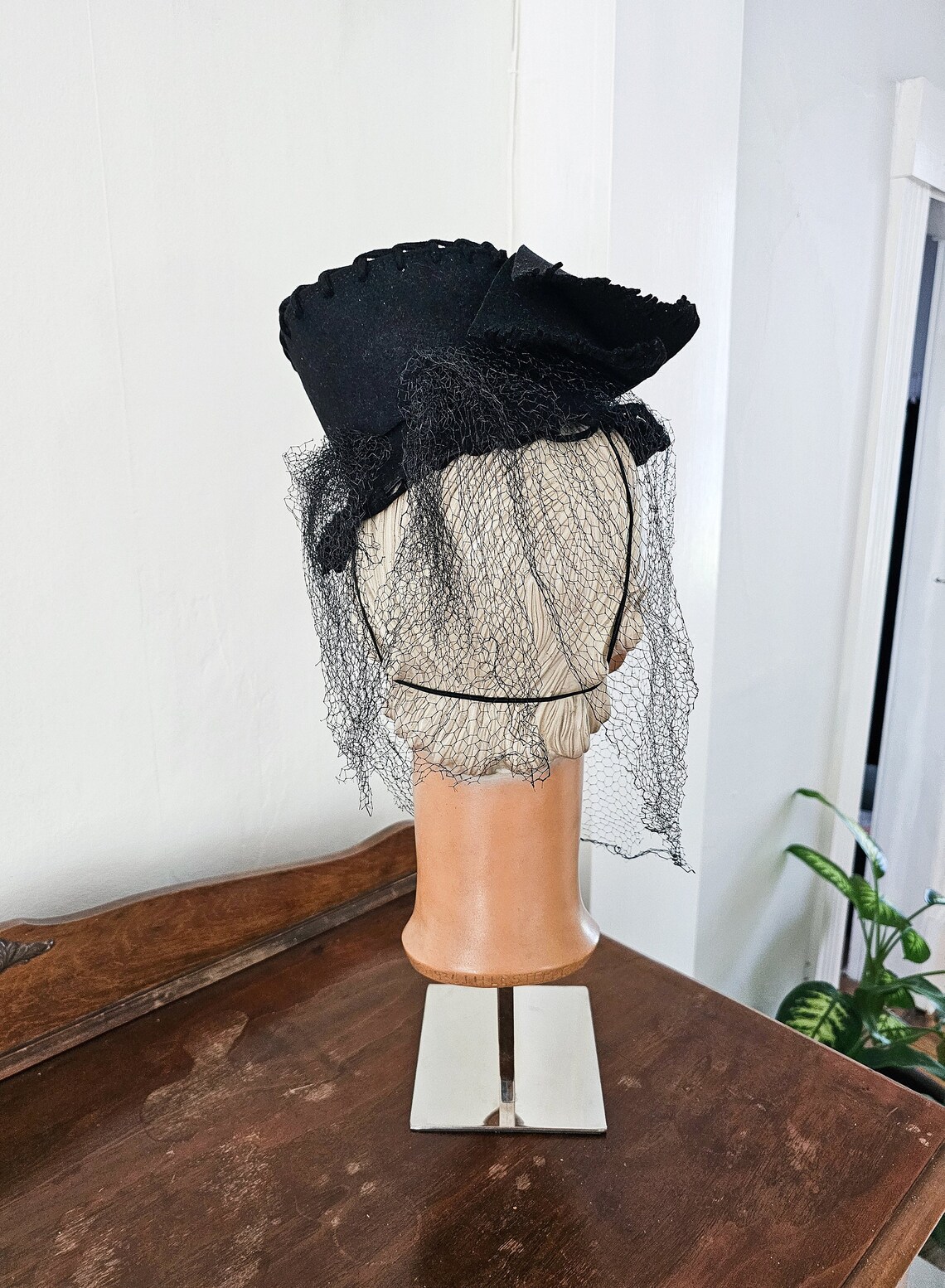 Late 1930s Top Hat Style Felt Tilt Hat - Etsy