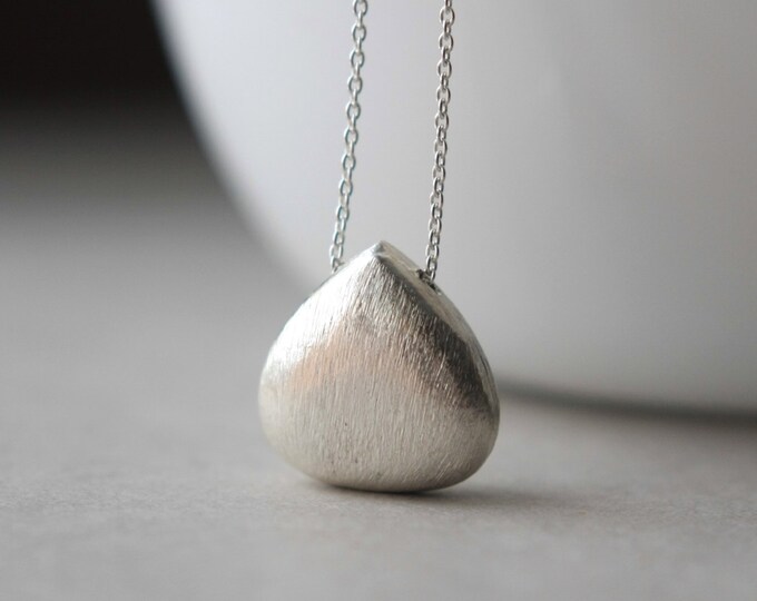 Modern and minimal jewelry | Etsy