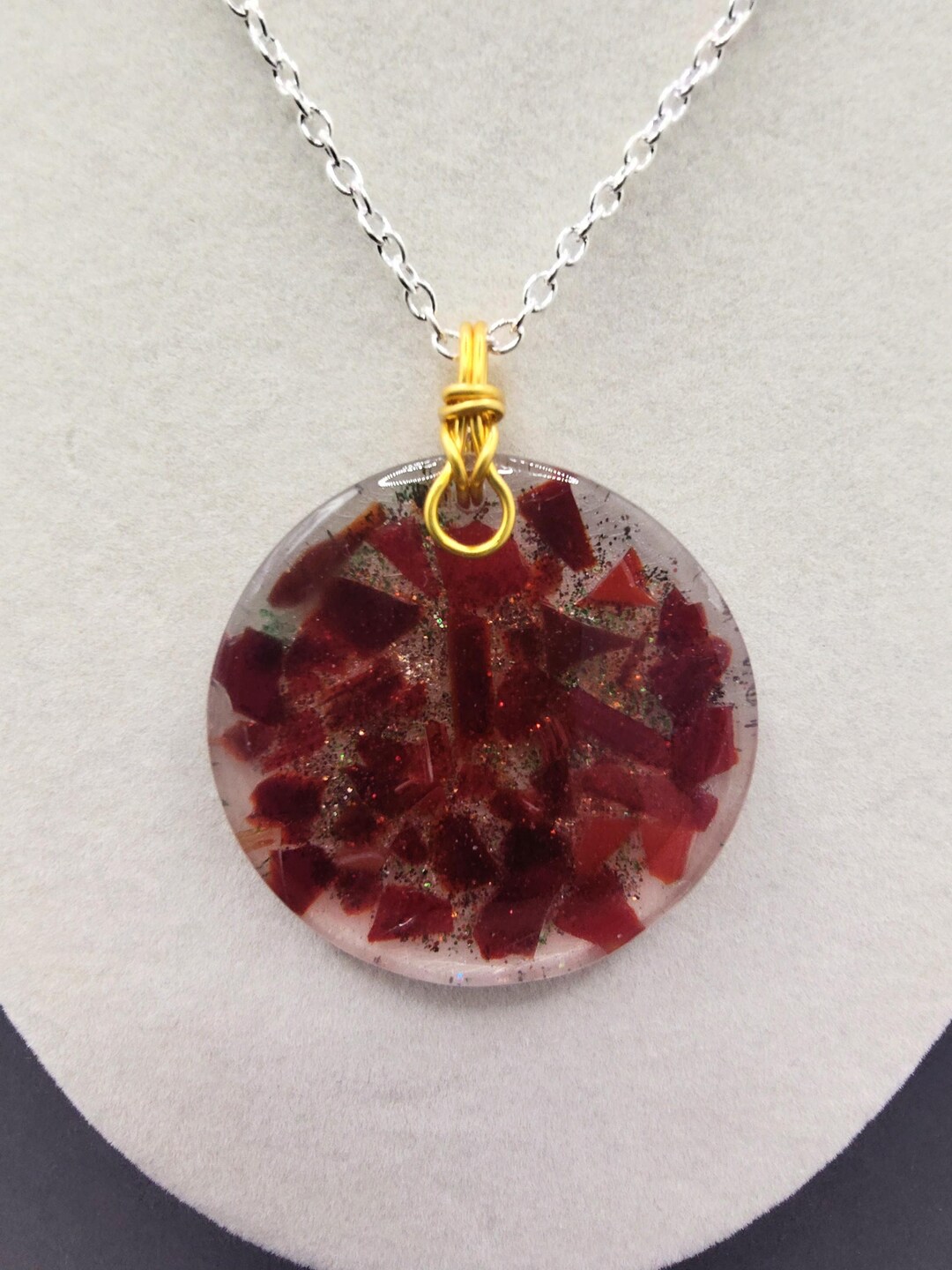 Red Shattered Stained Glass Set in Resin - Etsy