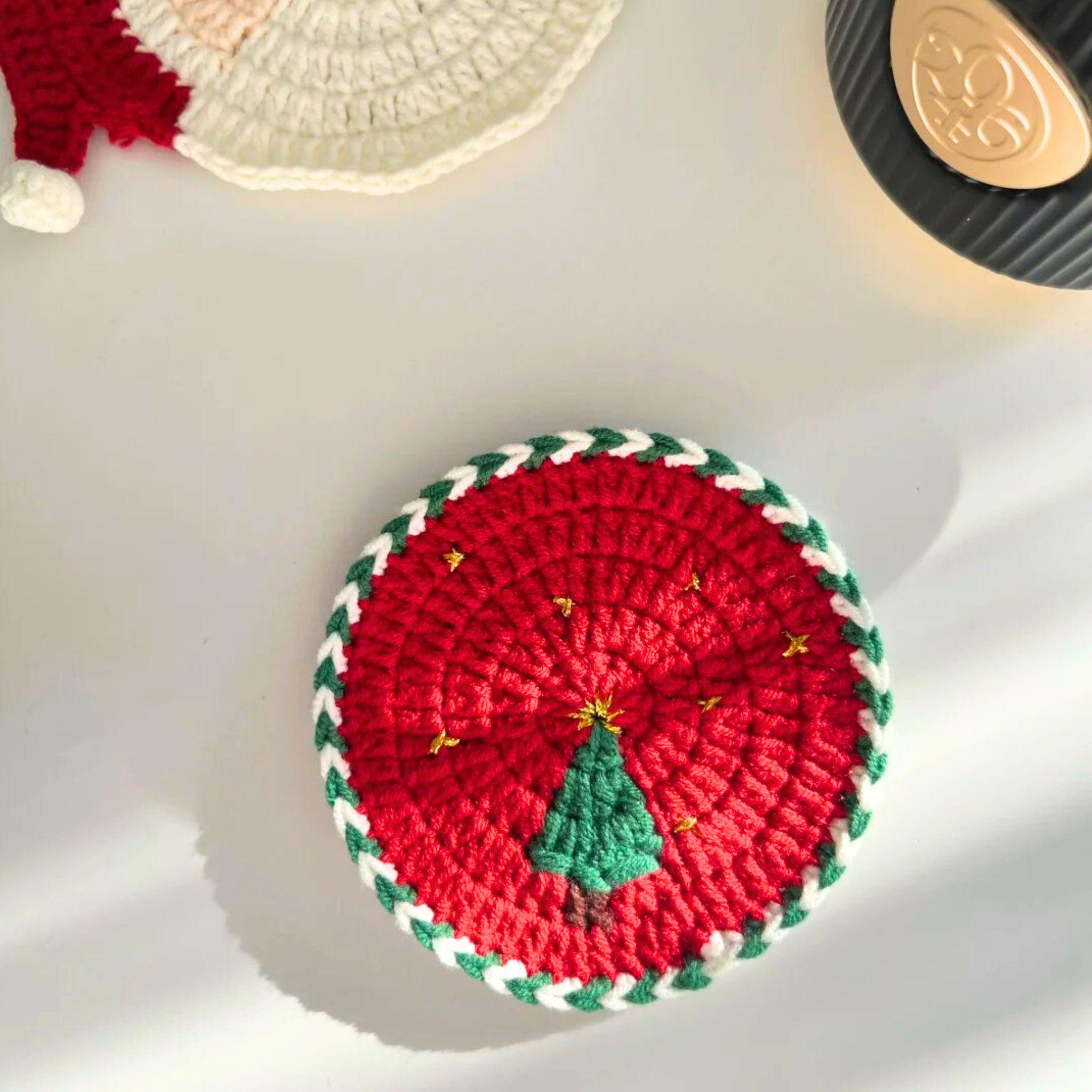 Christmas Tree Coaster Crochet Pattern | Red & White Versions ...