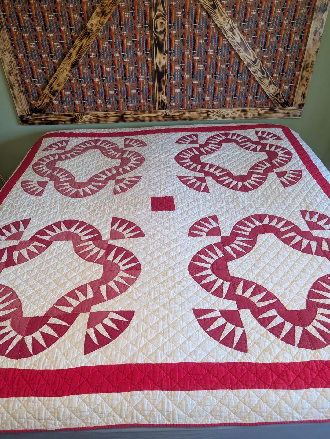 Mohawk Trail or Baby Bunting Pattern Quilt Antique Hand Stitched Quilt ...