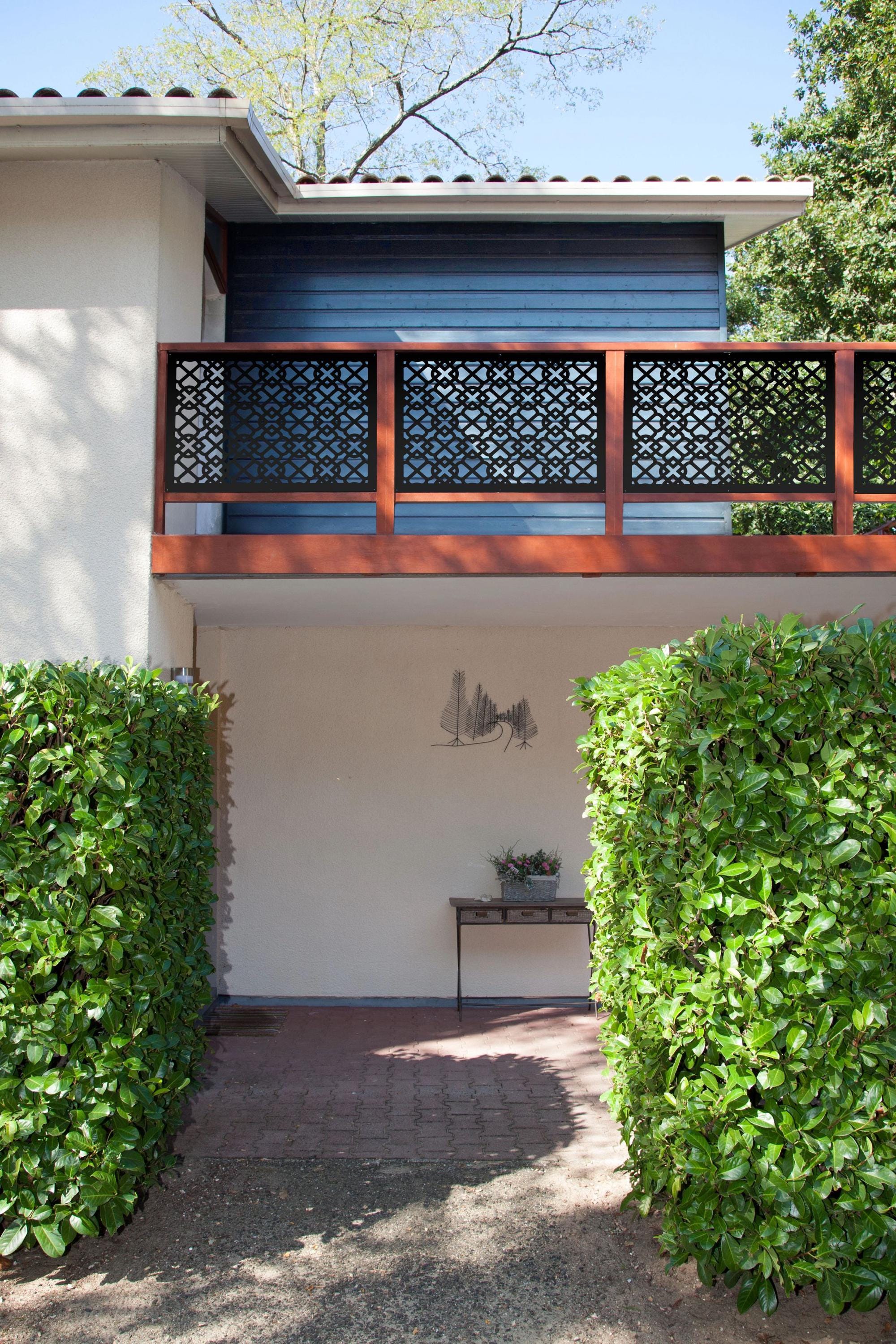 Minimal Clover Privacy Panel, Geometric Shamrock Aluminum Screen ...
