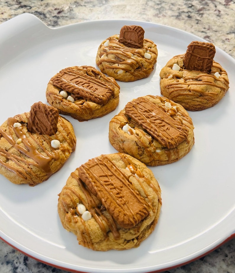 Homemade Biscoff Cookie: White Chocolate, Cookie Butter Stuffed (1 ...