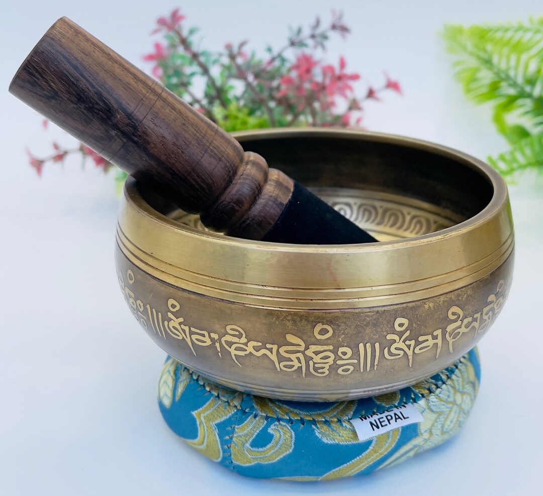 Himalayan Bowl Featuring the Blessed Flower of Life Etching- 10 Cm (4 ...