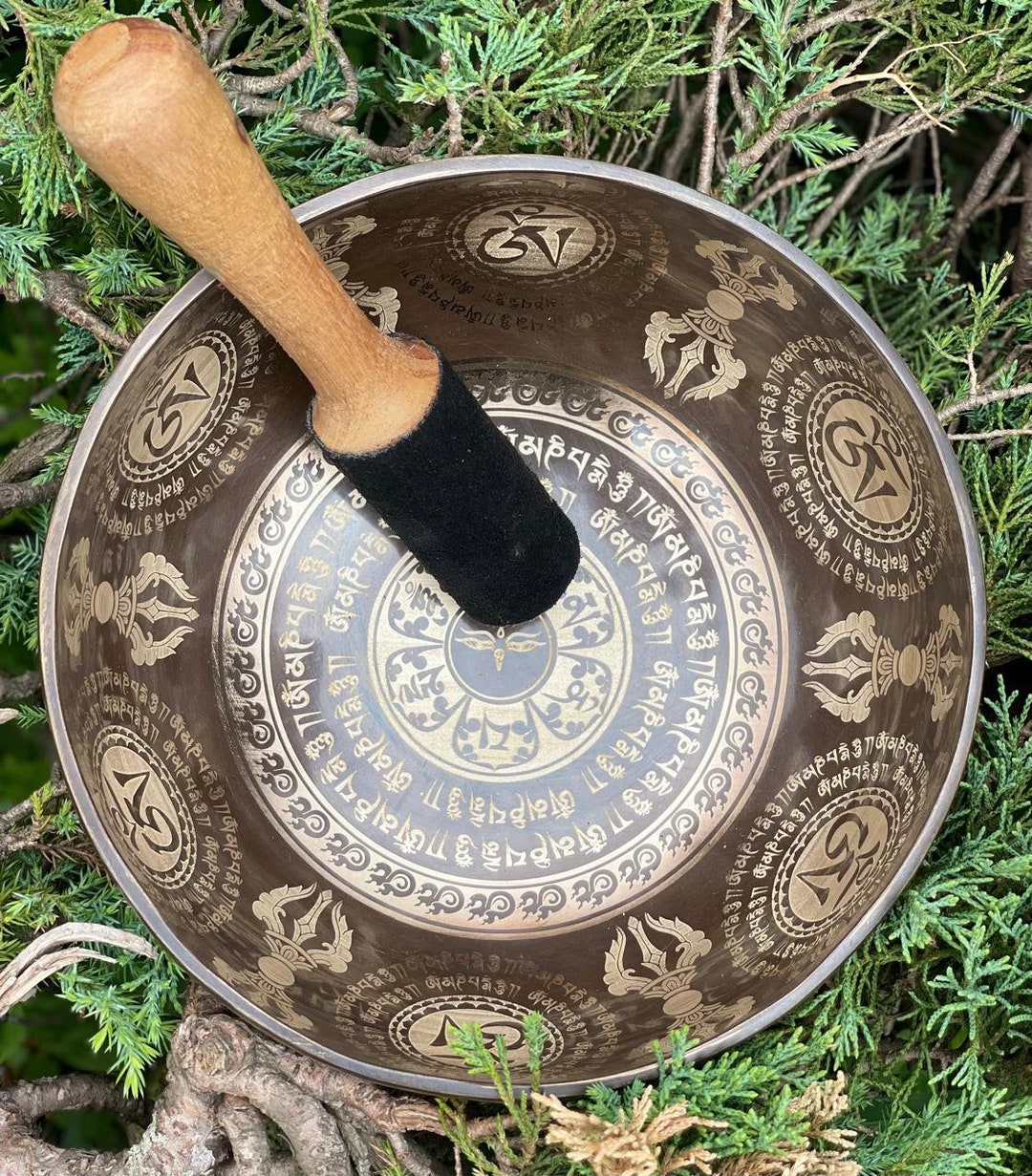 8 Inch Bajra Tibetan Mantra With Symbol Etching Healing Bowl ...