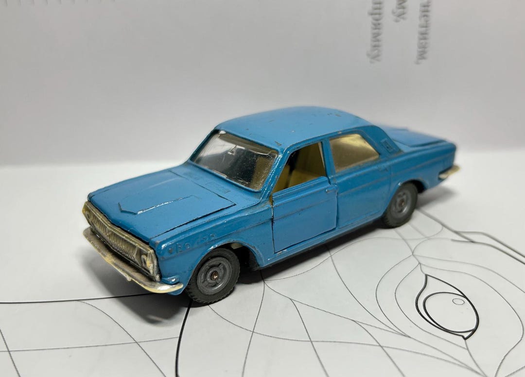 Volga GAZ M24-01 1:43 Vintage Diecast Soviet Toy Car Rare Collectible ...