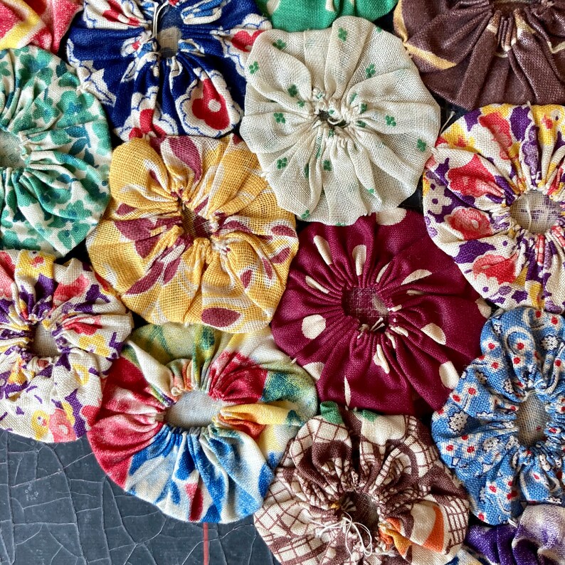 1930s Yo Yo Table Runner Country Farmhouse Decor Handmade - Etsy