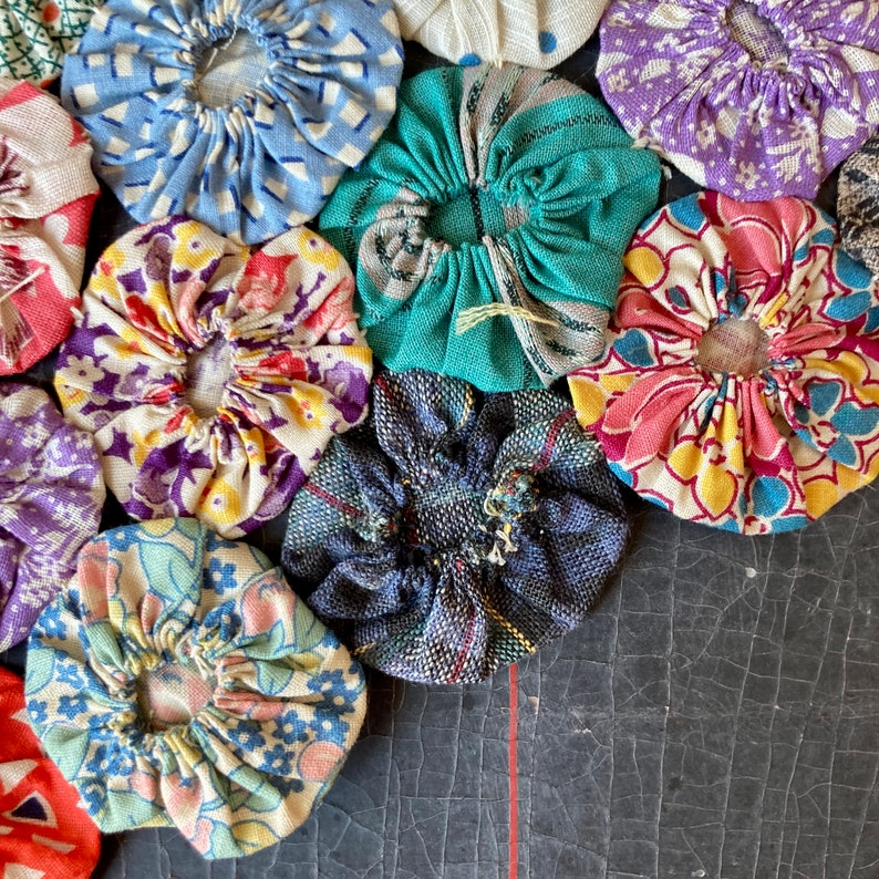 1930s Yo Yo Table Runner Country Farmhouse Decor Handmade - Etsy