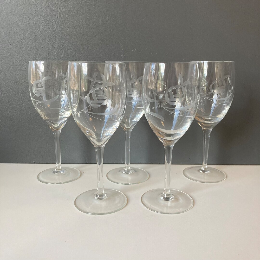 1950s Etched Roses Wine Glasses Alice In Wonderland Wine Glasses Set Of 5 Etsy