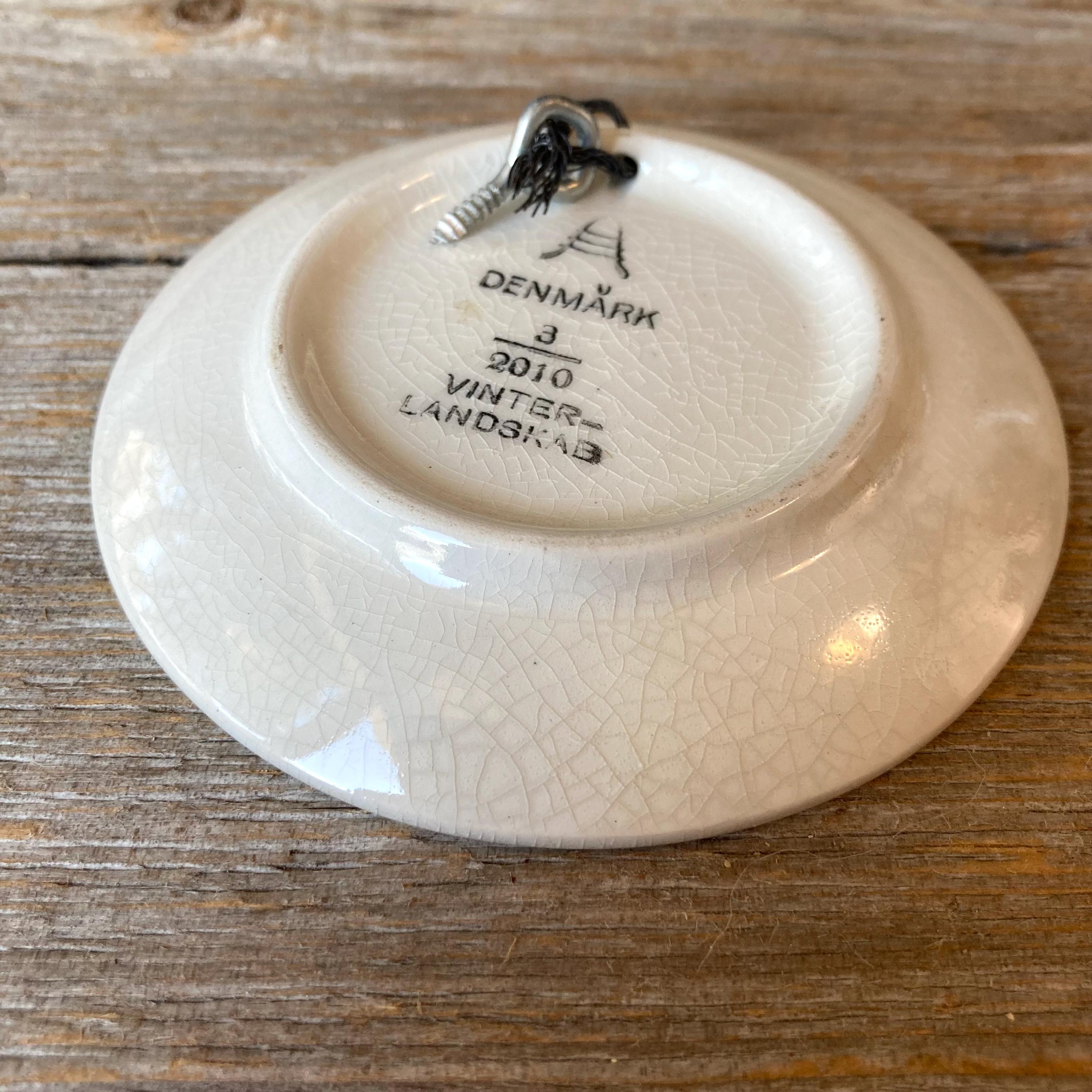 Teeny Tiny Vintage Plate ...... Made in Denmark ... Winter Sledding - Etsy