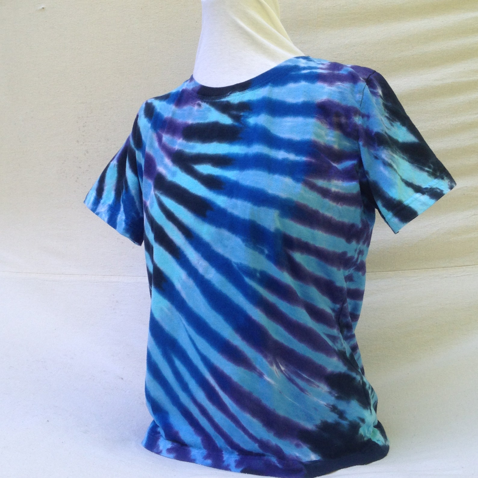 Dusk Sweep Womens Tee - Etsy