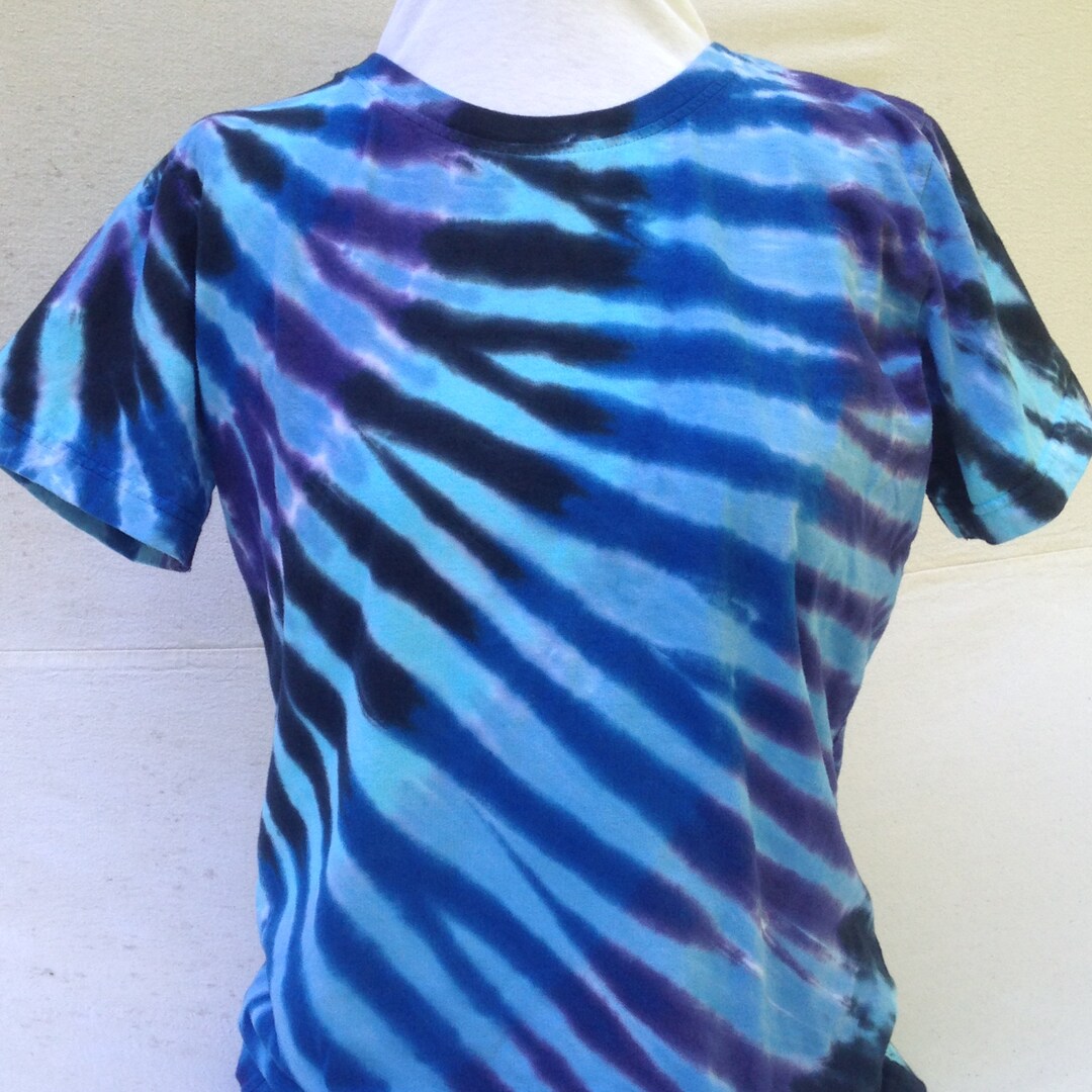 Dusk Sweep Womens Tee - Etsy