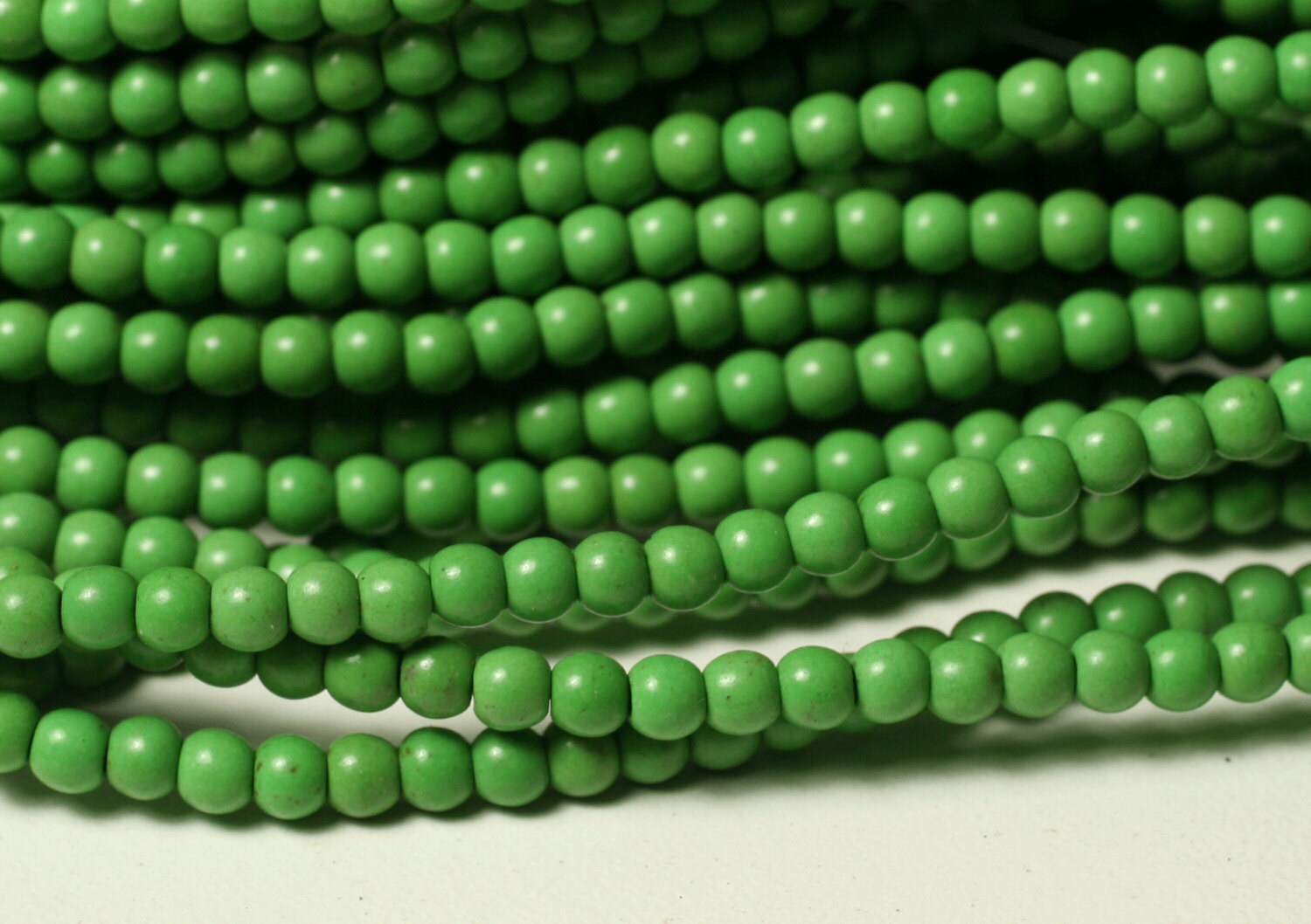 Turquoise Apple Green Round 4mm One 15-inch Strand item ID - Etsy