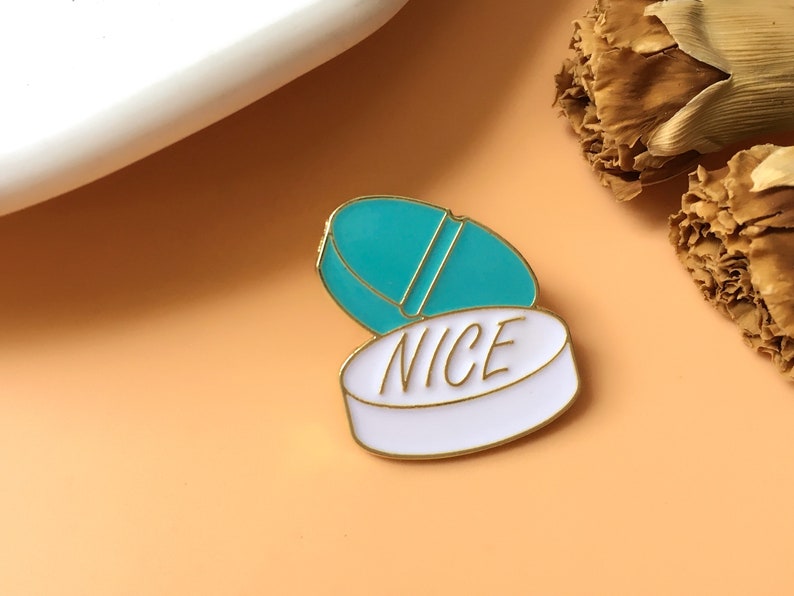 Pharmacist Enamel Pin Medical Badge Pins for Doctors Nurses Lapel Pin ...