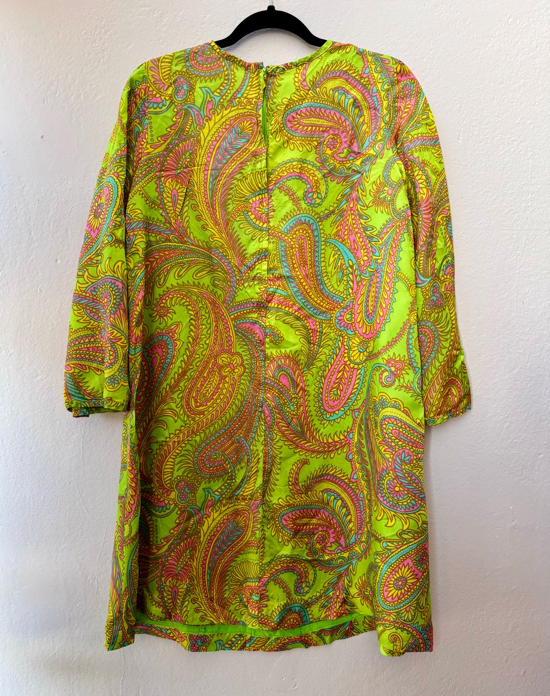 Vintage 1960’s Flower Power MOD Paisley Laugh in Bell 38 Dress - Etsy