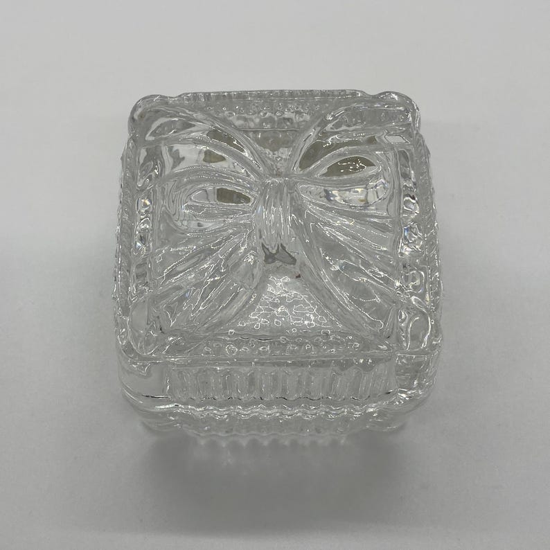 Vintage Crystal Bow Trinket/jewelry Box-made in Yugoslavia-small Box ...