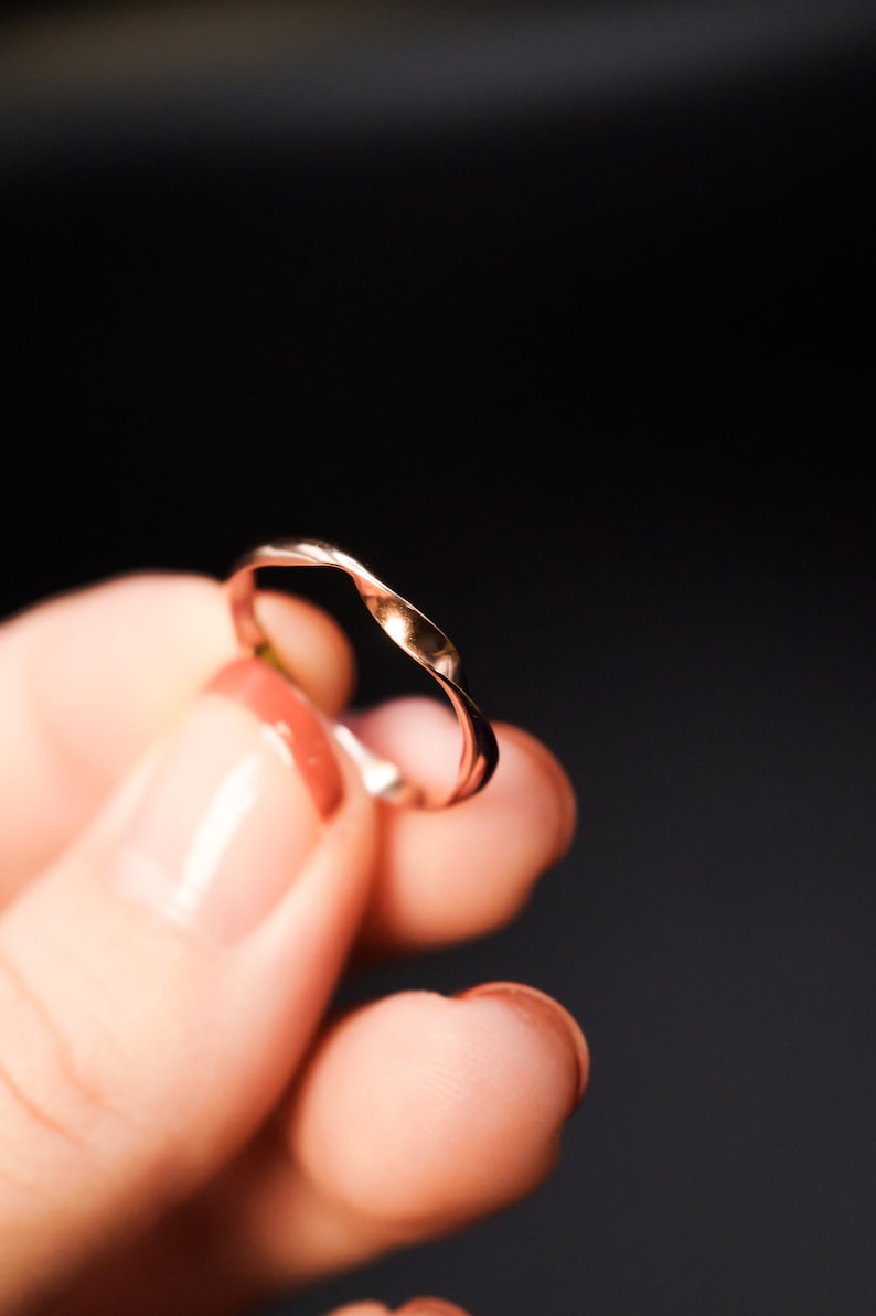 Mobius Band in 14K Gold Fill, Wave Ring, Twisted Band, Mobius Strip ...