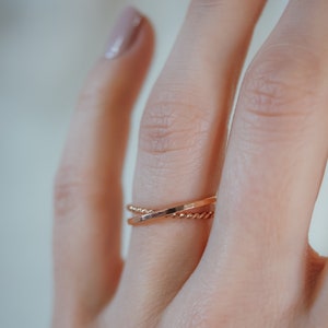 Twist Interlocking Ring Set of 2 in SOLID 14K Gold or Rose Gold, Wedding Ring, Bridal Jewelry ...