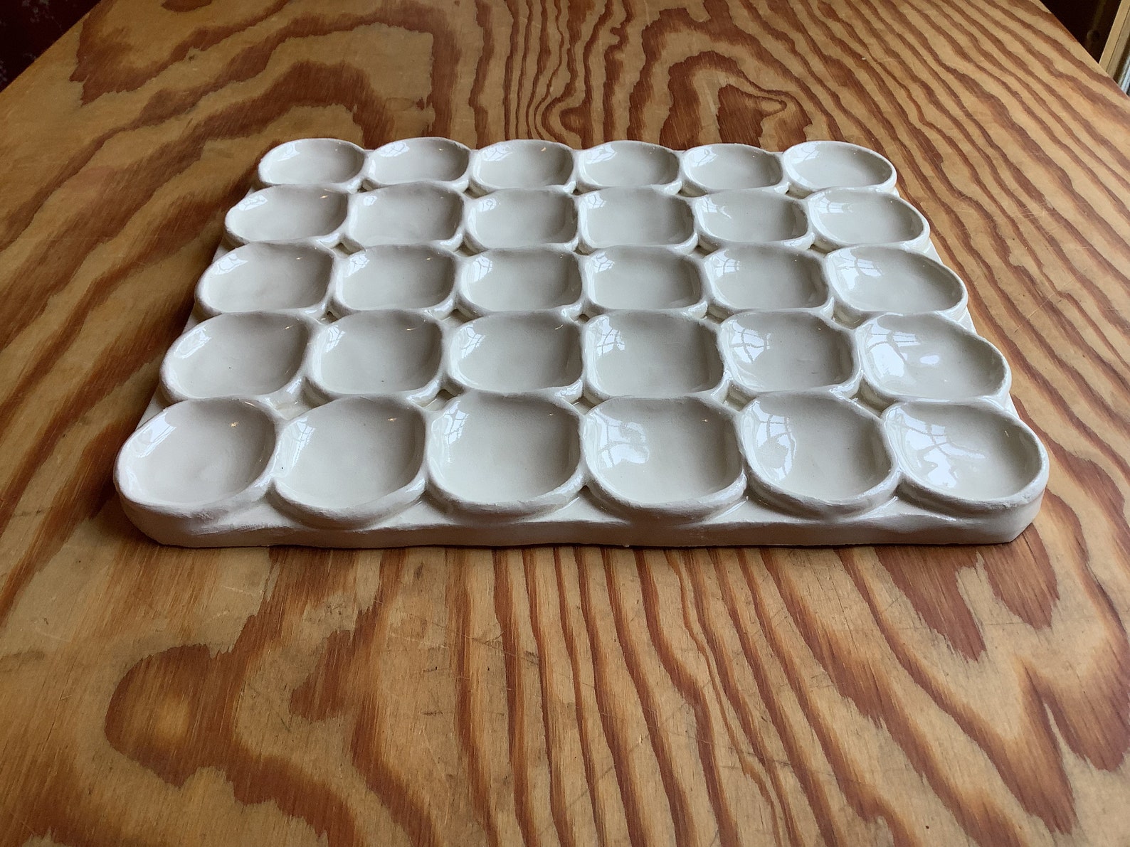 30 Well Ceramic Mixing Palette. Large, Deep Wells for Mixing Watercolor ...