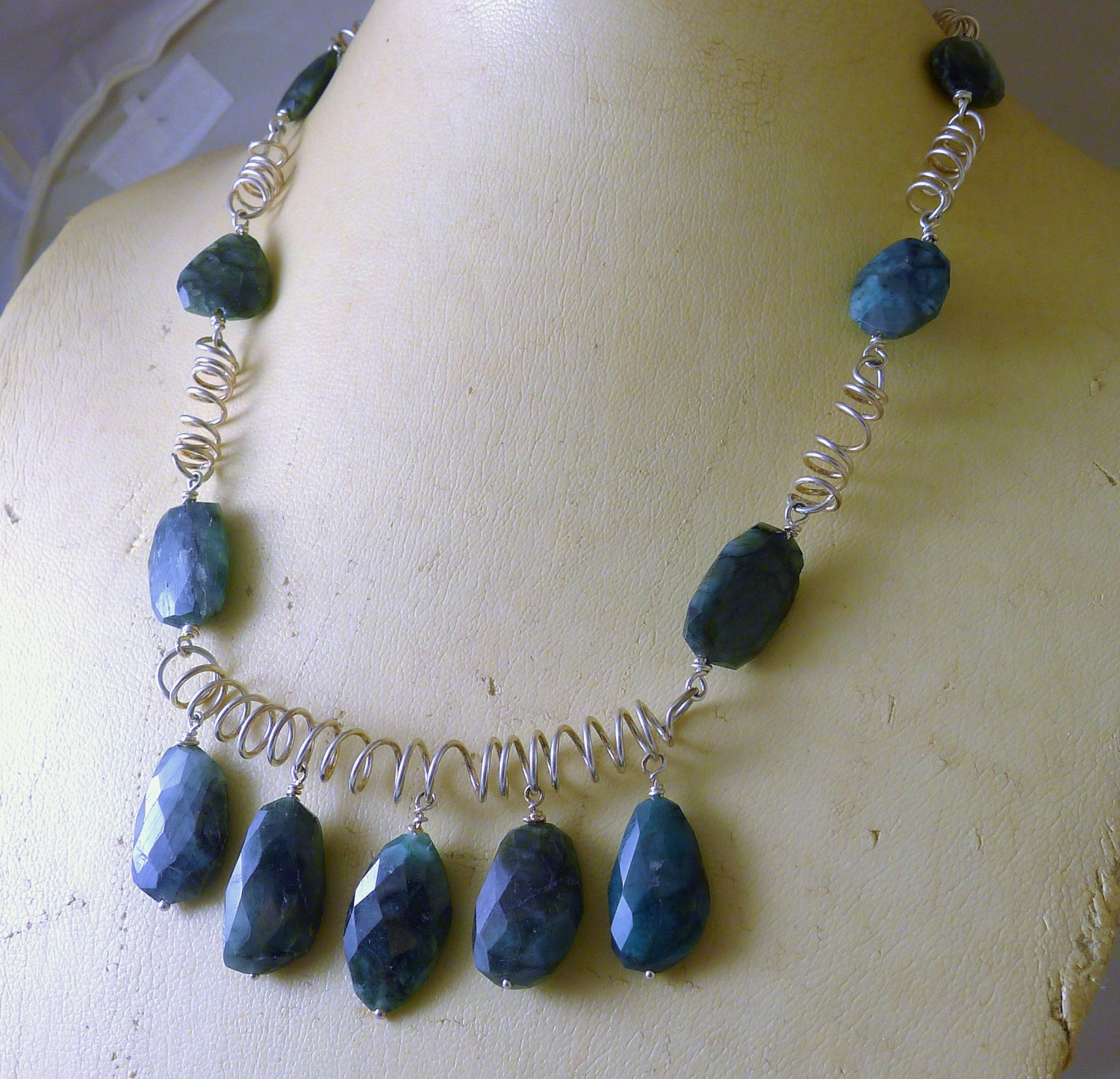 Emerald and Sterling Silver Coil Necklace - Etsy