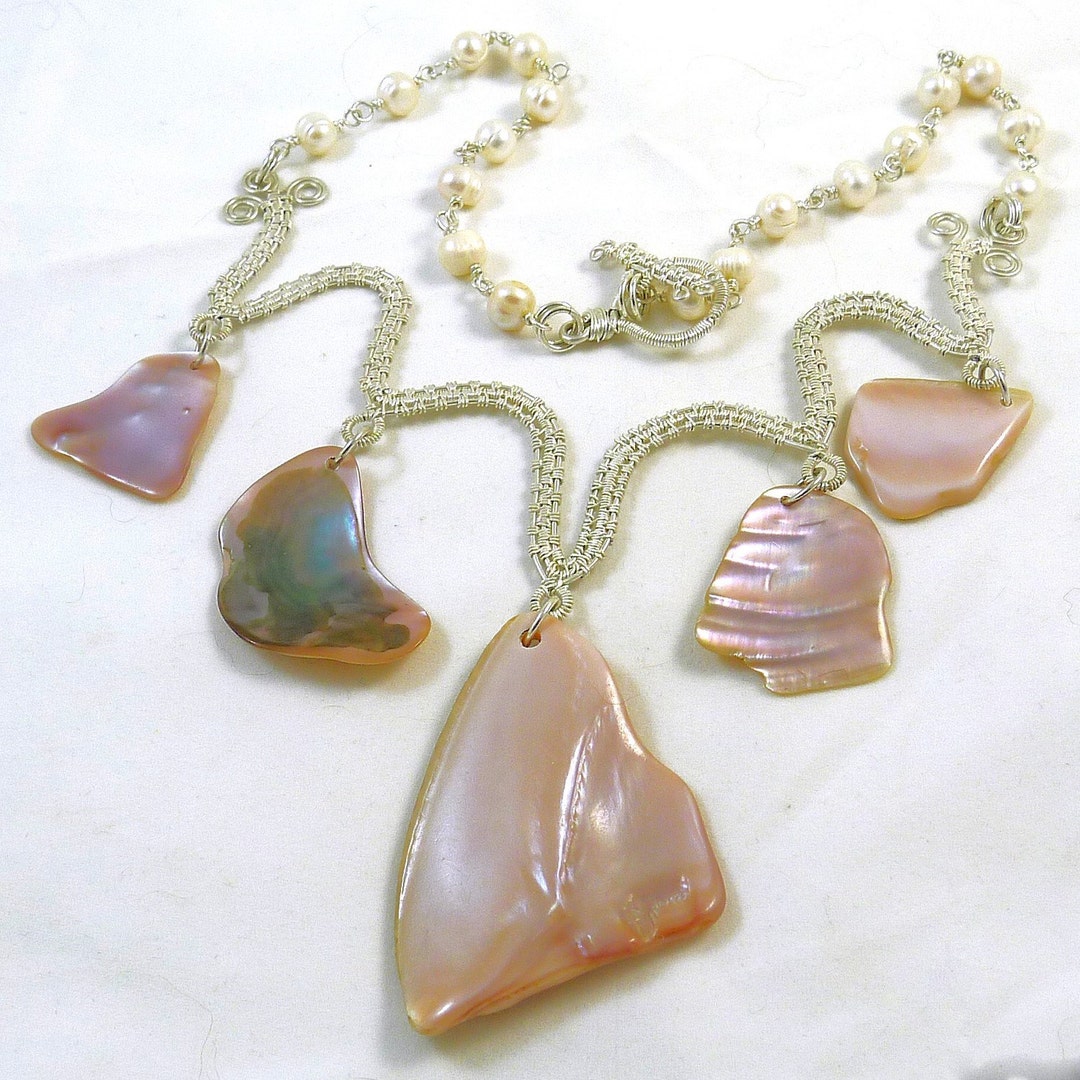 Pink Mussel and Fresh Water Pearl Necklace - Etsy