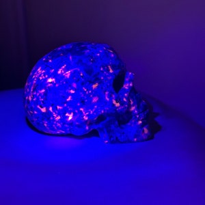 Natural 3 Yooperlite Crystal Hand Carved Skull Carving, UV Reactive ...