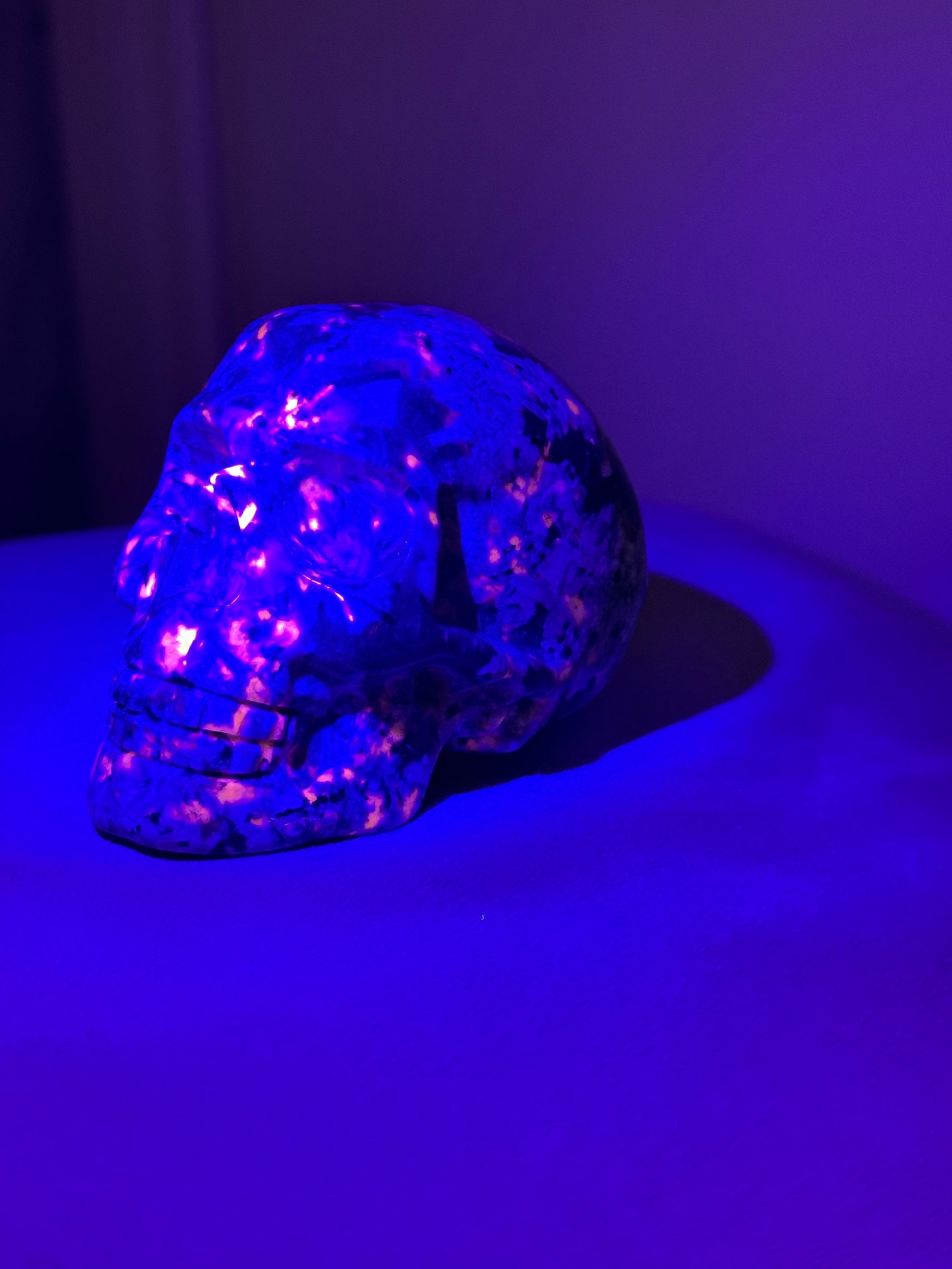 Natural 3 Yooperlite Crystal Hand Carved Skull Carving, UV Reactive ...