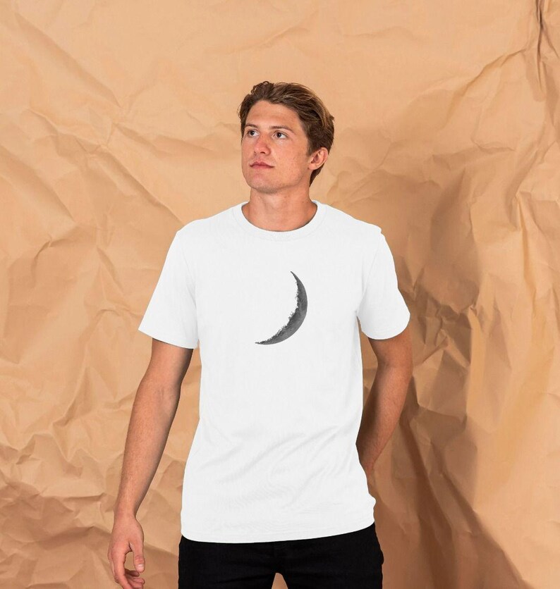 Men's Crescent Moon T-shirt - Etsy