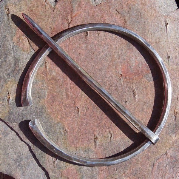 Penannular - Etsy