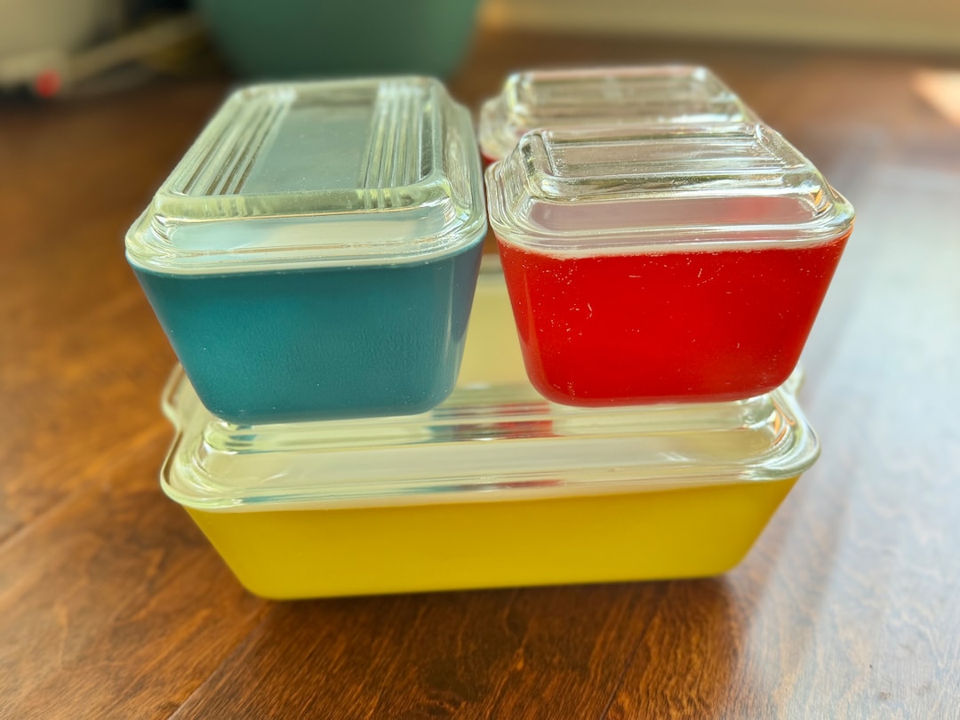 Vintage Pyrex Refrigerator Dishes, Primary Colors - Etsy