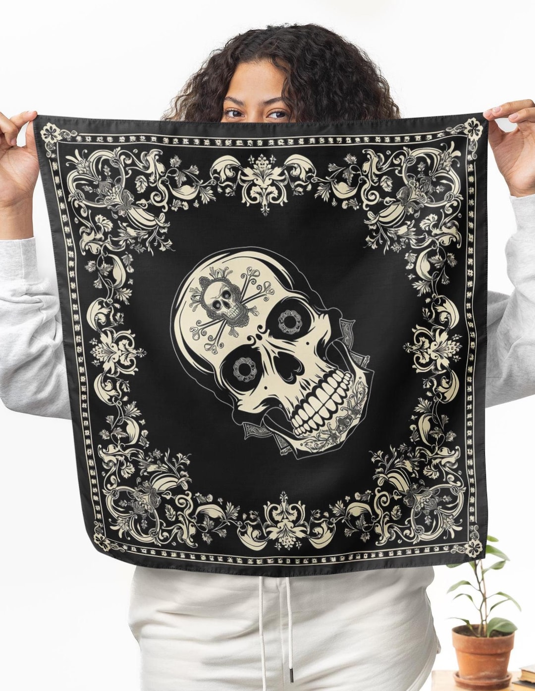Pirate Bandana Classic Design – Black Skull Bandana for Pirate Costumes ...