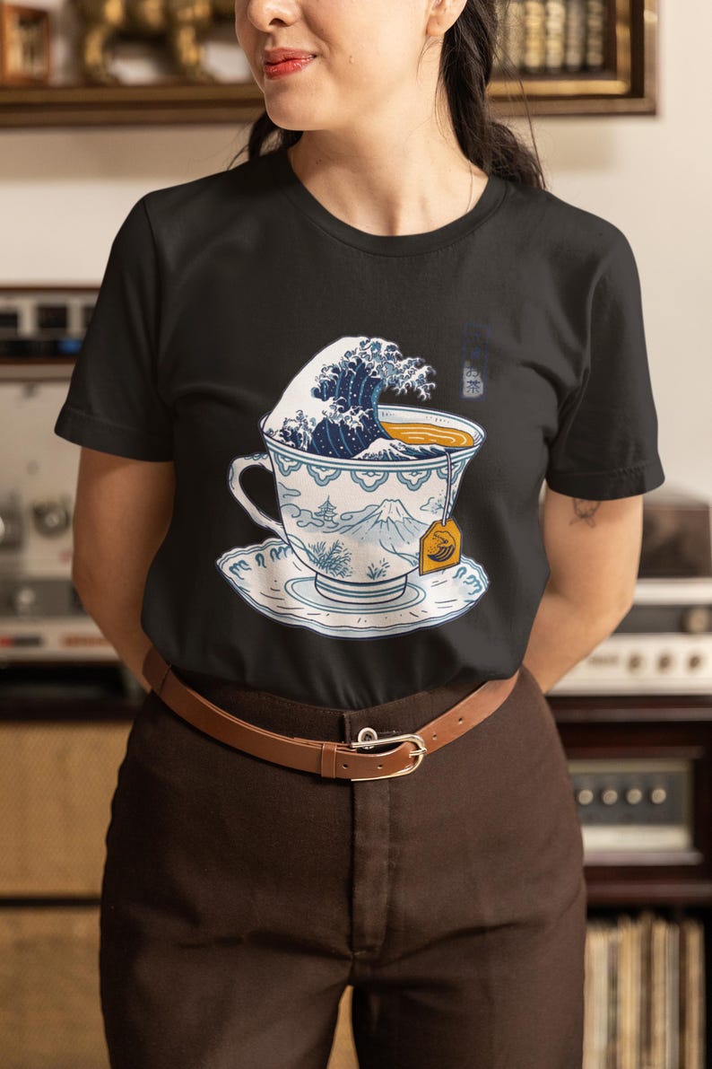 Wave Tea Cup T-shirt | Hokusai Japanese Art Tee - Etsy