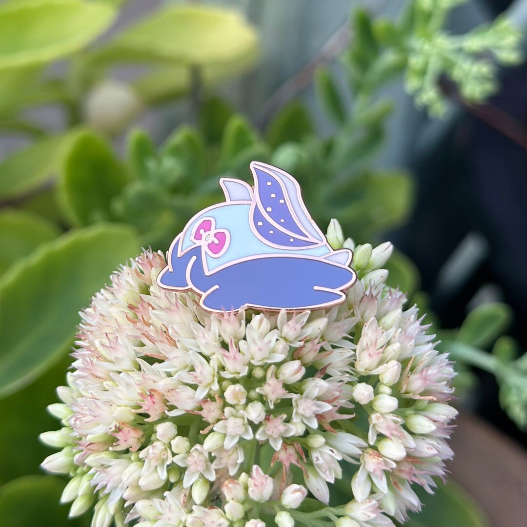 HSR Warp Trotter Numby Rose Gold Enamel Pin - Etsy