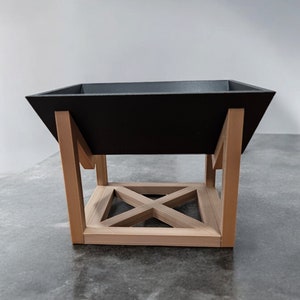 Black Prism Planter With Stand - Unique Minimalist Modern Planter Pot ...