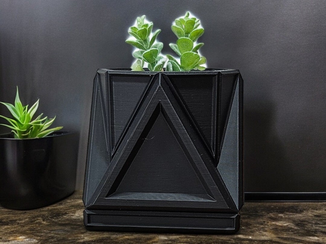 3D Printed Gothic Planter With Drainage - Geometric Succulent Pot - Etsy