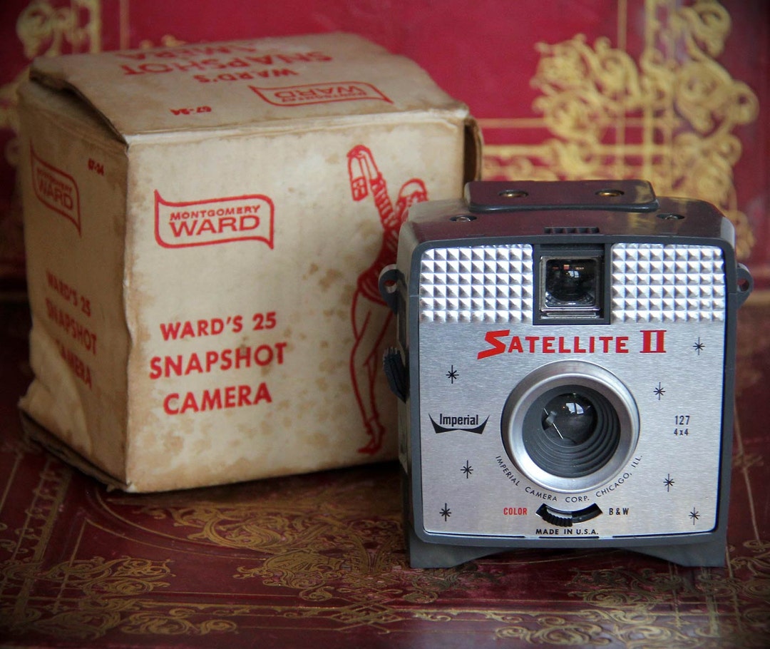 Vintage 1960s Satellite II Camera From Montgomery Ward 1960s Original ...