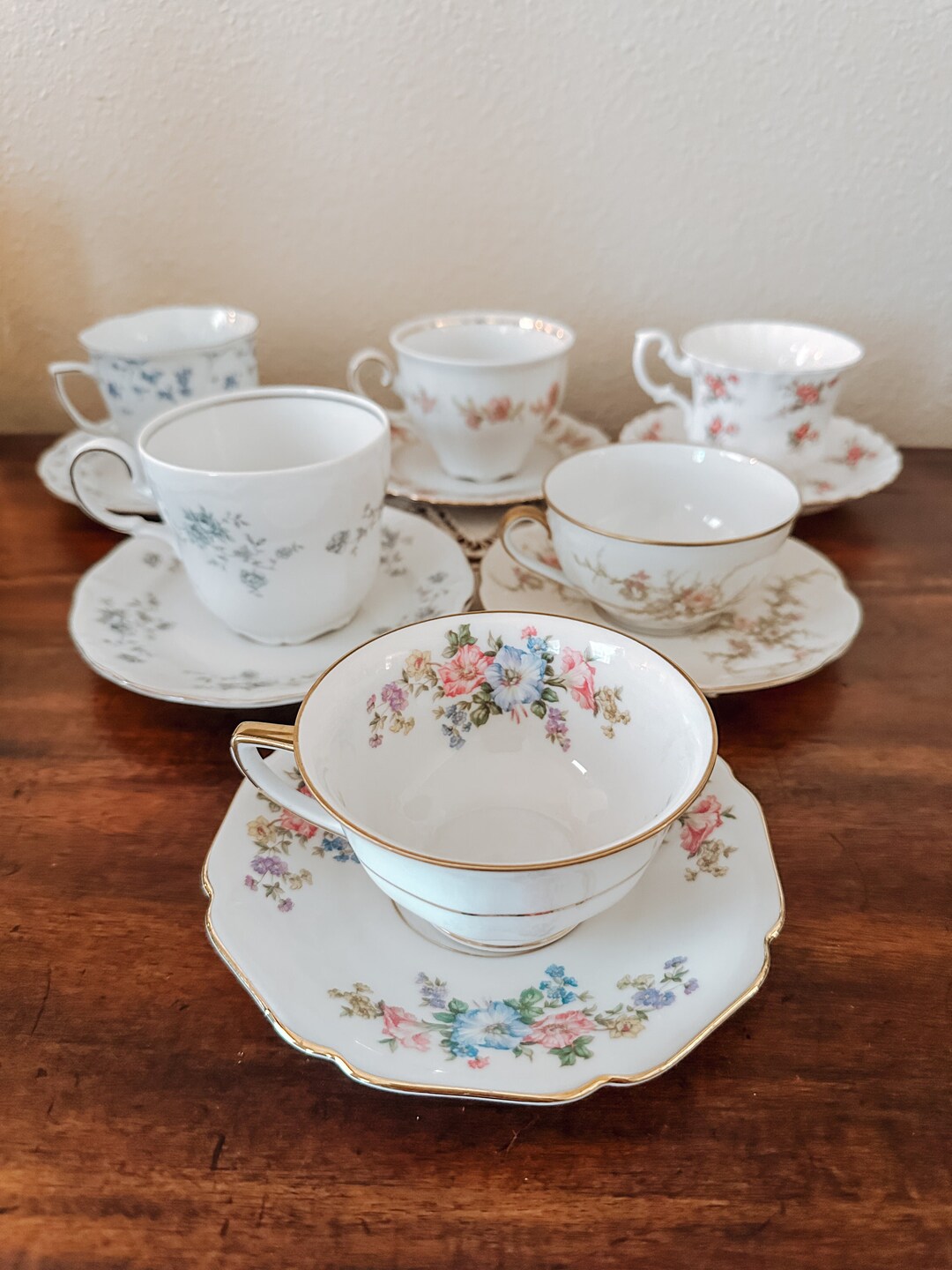 Mismatched Tea Cups and Saucers ~ Vintage Tea Cups ~ Bridal Party ...