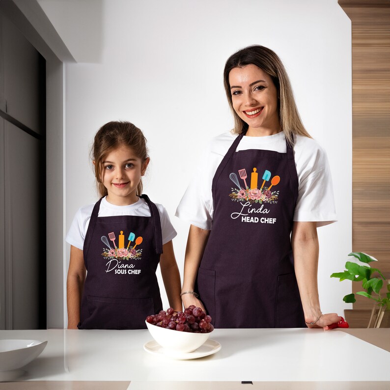 Custom Mommy and Me Aprons, Matching Apron, Mama Head Chef, Custom ...