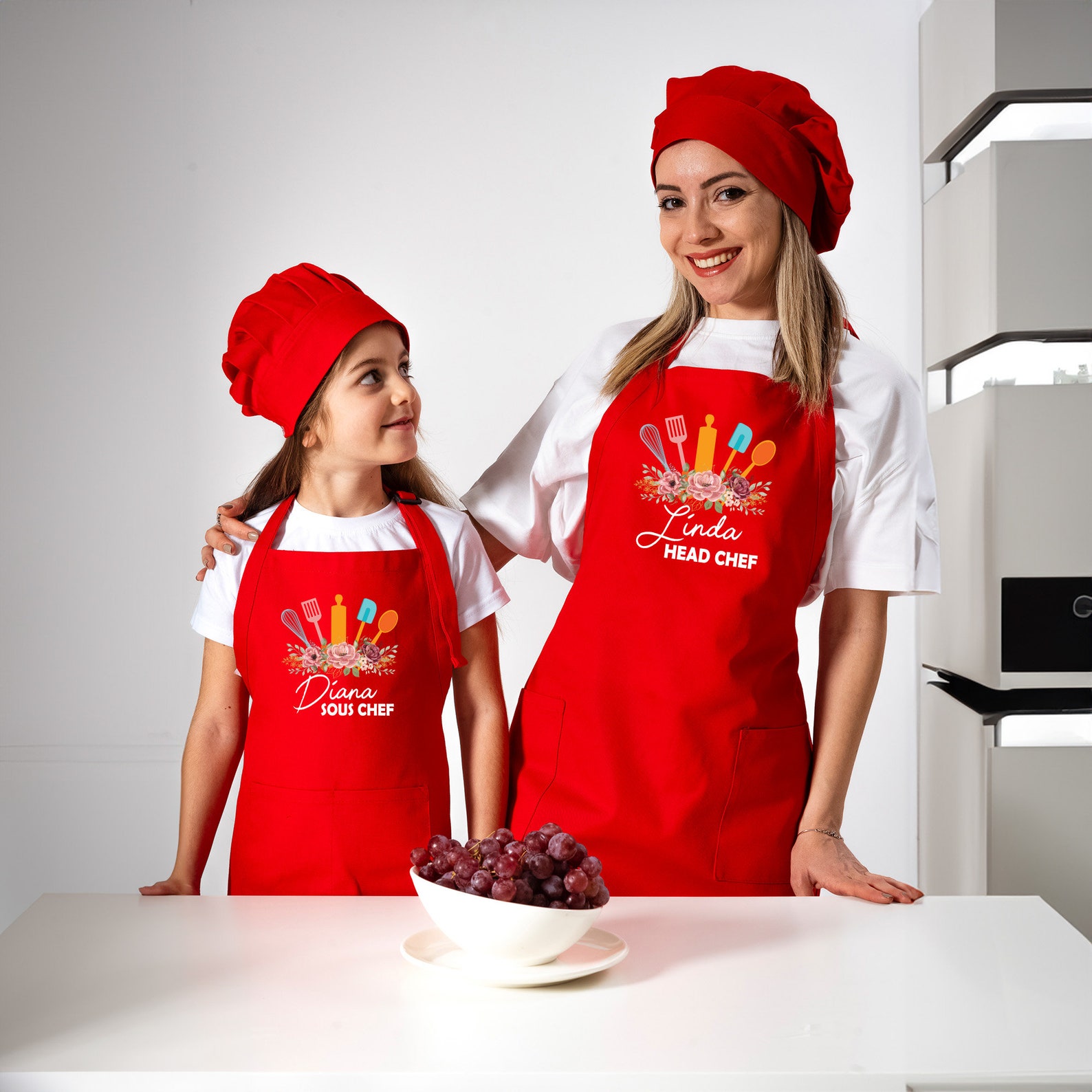 Custom Mommy and Me Aprons, Matching Apron, Mama Head Chef, Custom ...