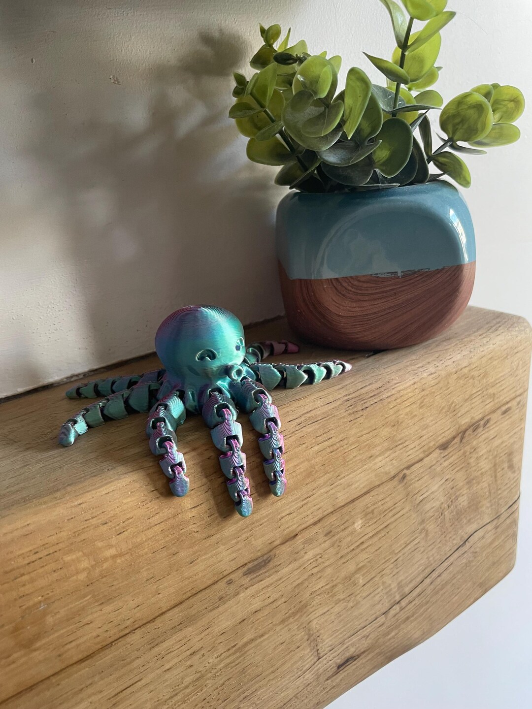 OCTOPUS Sea Creature Animal Multicoloured Funky Moveable Fidget Toy ...