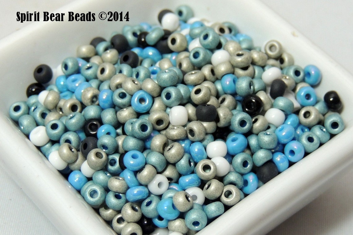 Blue Jay Birdwatcher Mix Size 6 Seed Beads 50 Grams Birds Nature Blue ...