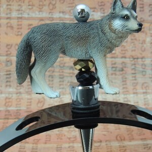 Howling Wolf or She Wolf Wine Stoppers or Openers Bar, Wild Animals ...