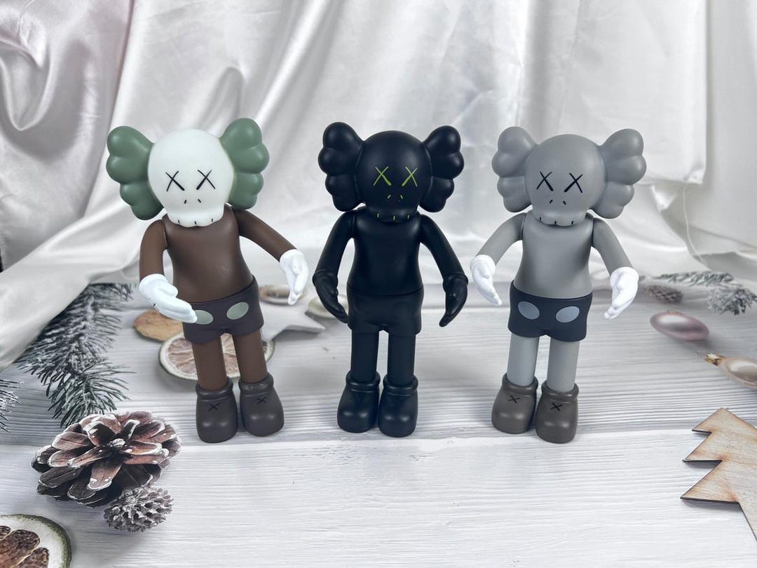 Kaws Standing Ornament Kaws Figurine Desktop Decorations Kaws Companion ...