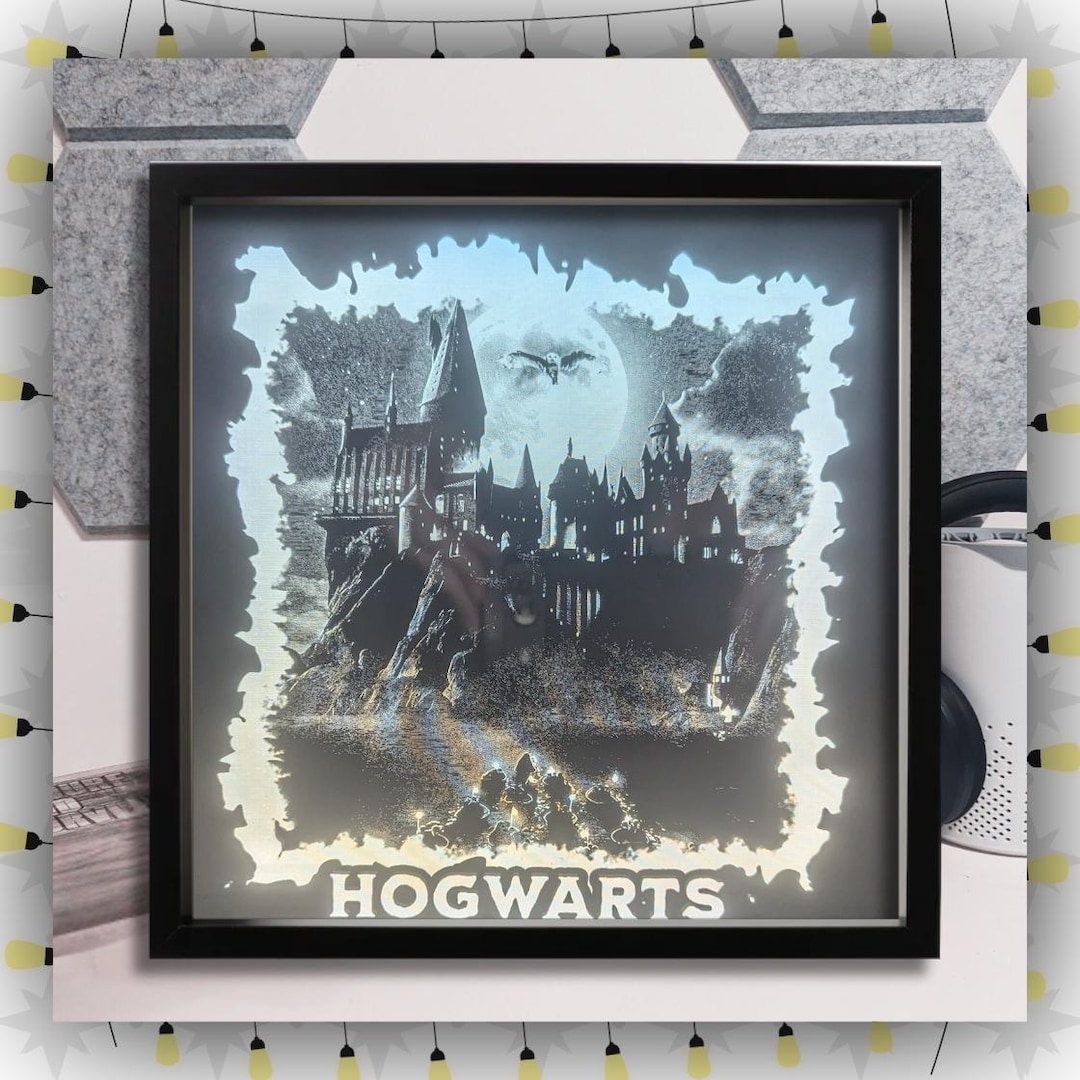 Hogwarts Castle - Engraved Light-up Mirror – LED Illuminated Harry ...