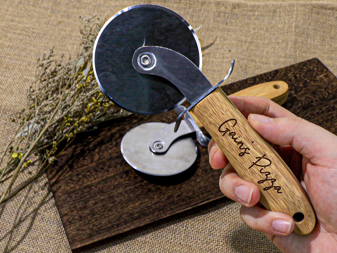 Personalized Pizza Cutter, Custom Engraved Pizza Slicer, Wooden Handle ...
