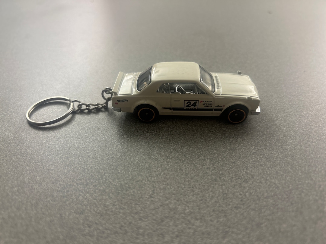 Hot Wheels Nissan Skyline Gtr Keychain - Etsy