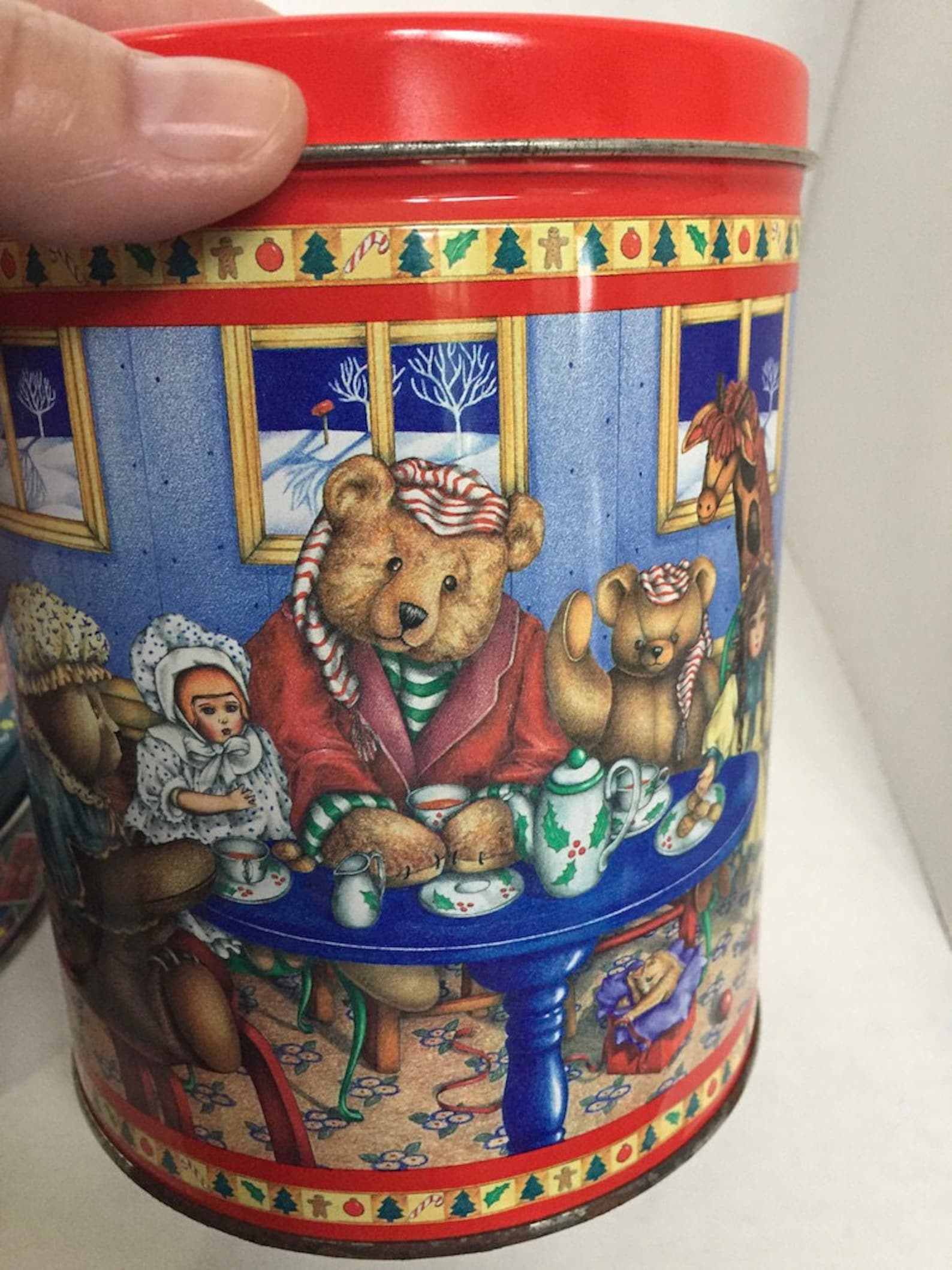 Two Vintage Bear Tin Lot Goldilocks and the Three Bears Cookie Tin and ...