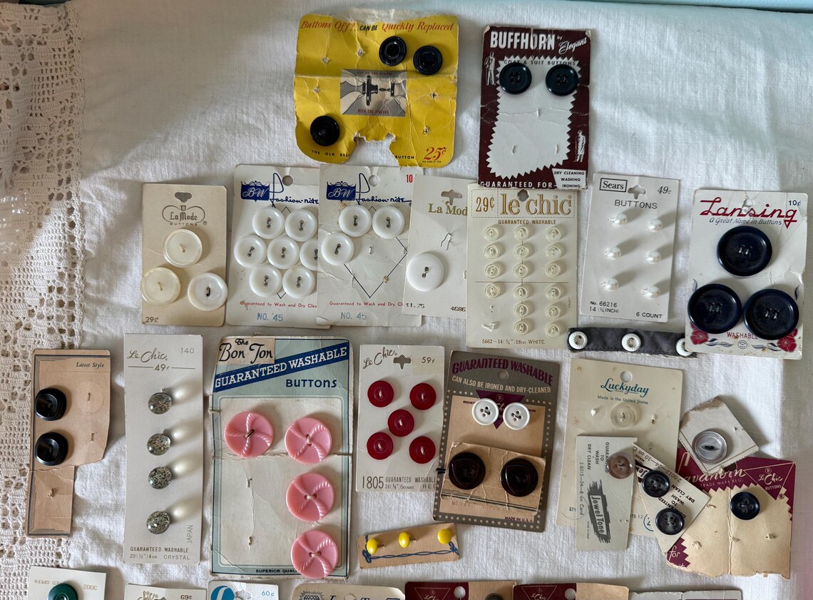 Vintage Button Card Assortment 25+ Sewing Craft Destash New Old Stock ...