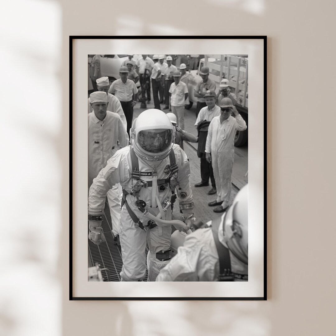 Astronauts Poster, Vintage NASA Black and White Print, Space Wall Art ...
