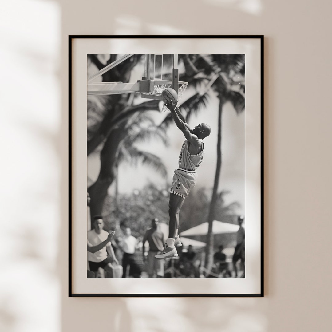 Kobe Bryant Retro Poster, Kobe Bryant Dunk Print, Original Black and ...